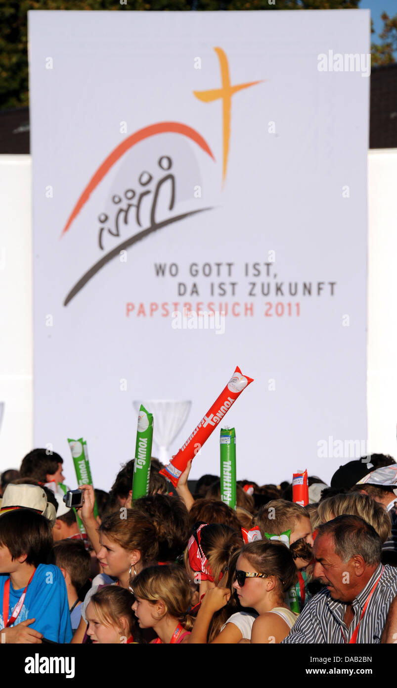 Vesper churches hi-res stock photography and images - Alamy