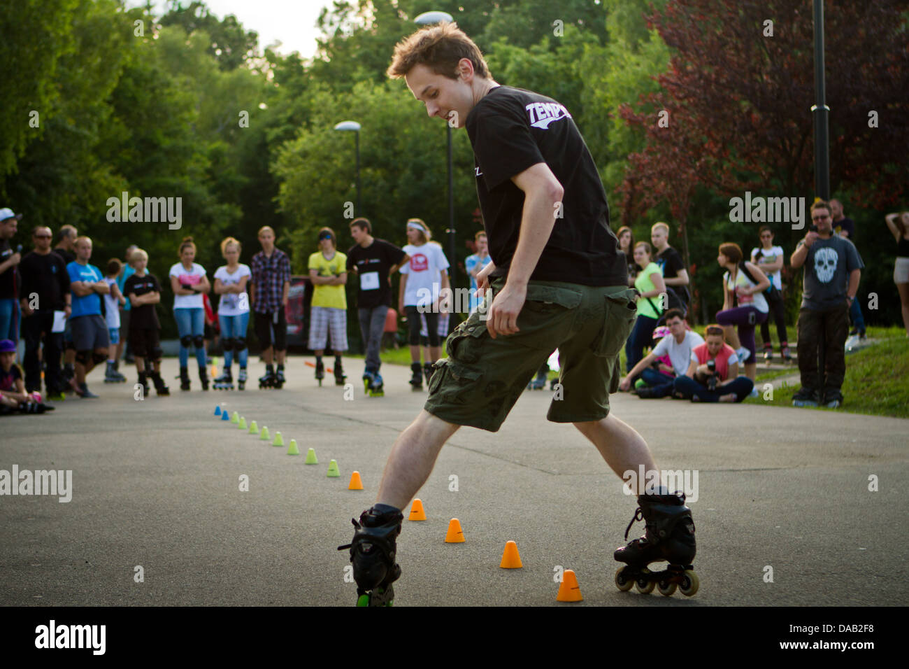 Inline roller blading hi-res stock photography and images - Alamy