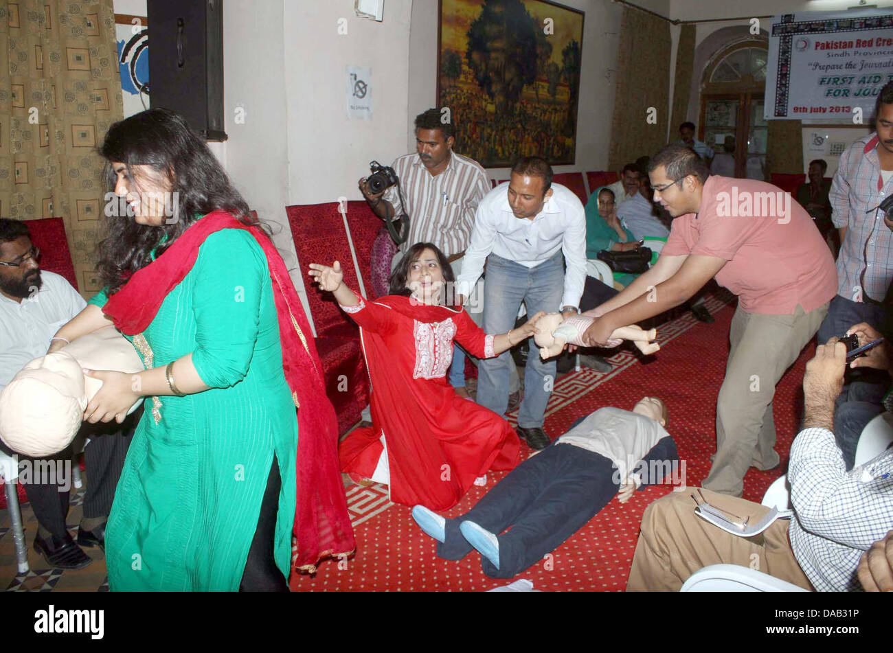 Pakistan Red Crescent Society Sindh Branch has organized First Aid ...