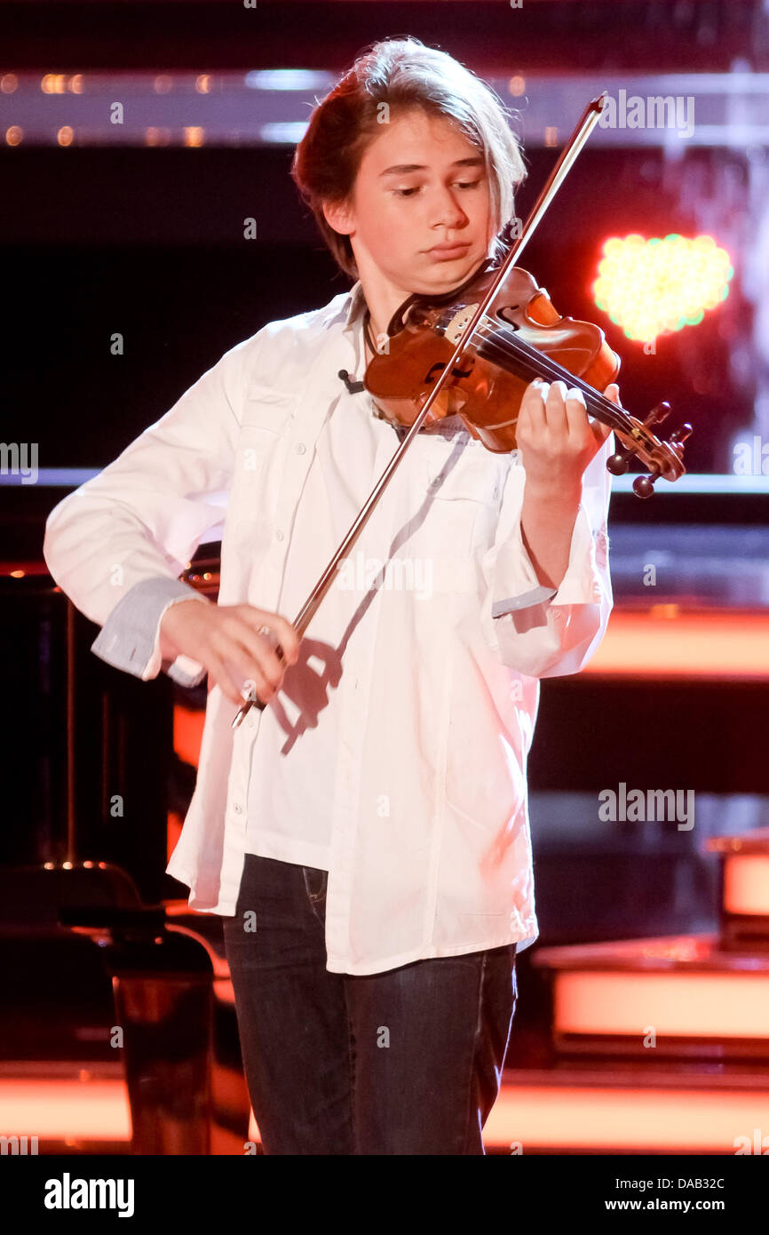 Young German violinist Elin Kolev performs during the live broadcast of ...