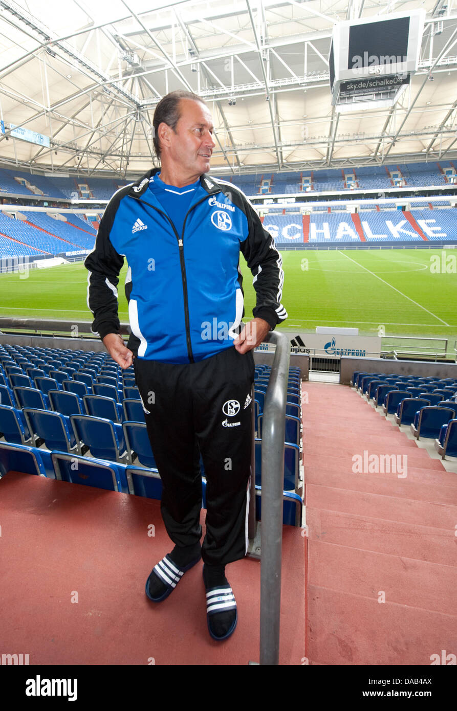 The new headcoach of German Bundesliga club FC Schalke 04, Huub Stevens ...