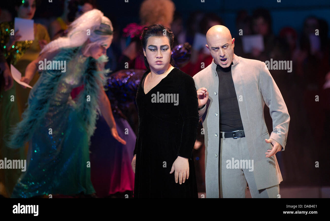 Wookyung Kim (as Sovereign Riccardo, L) and Marco Vratogna (as Renato ...