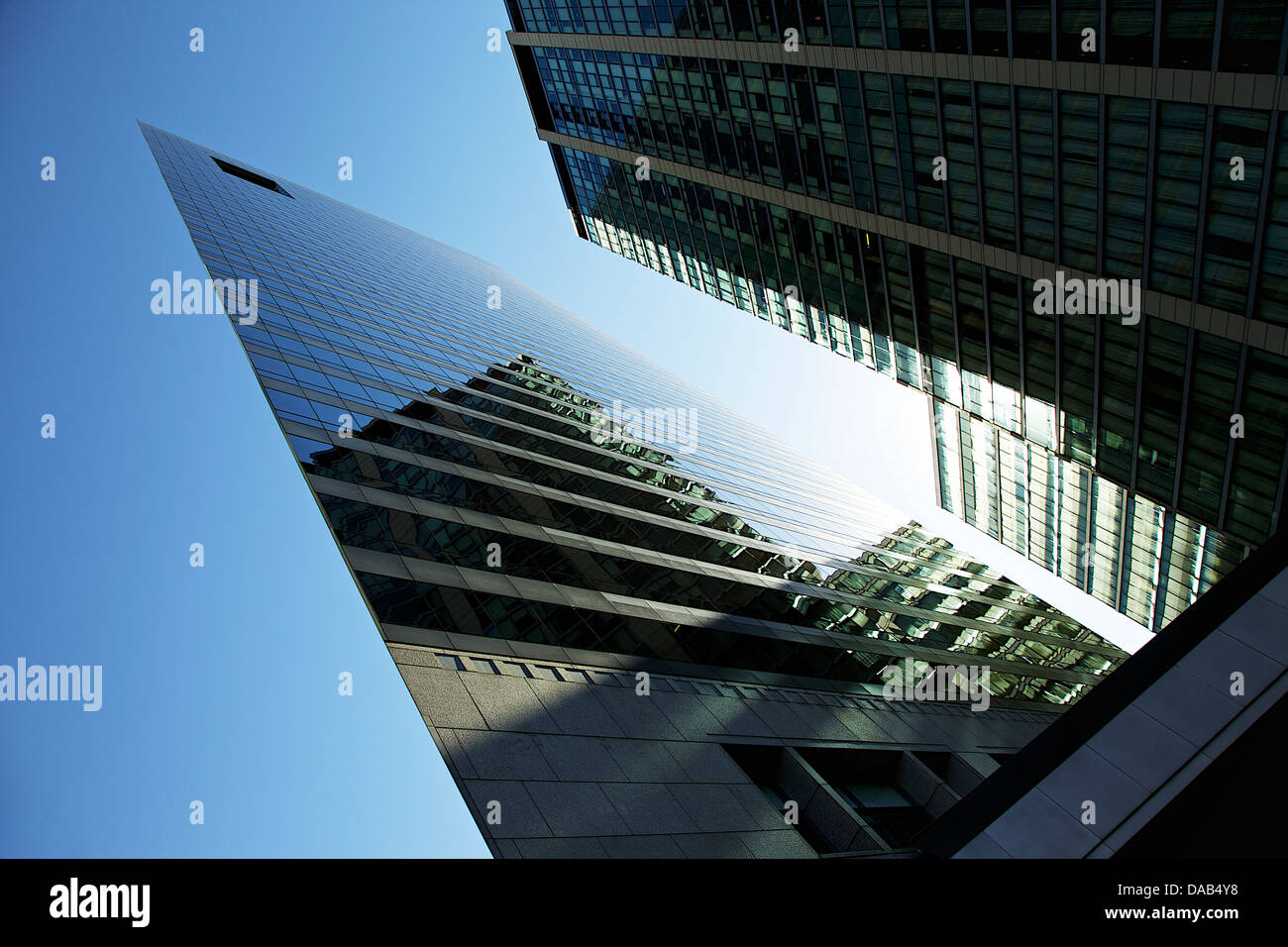 Chicago windows hi-res stock photography and images - Alamy