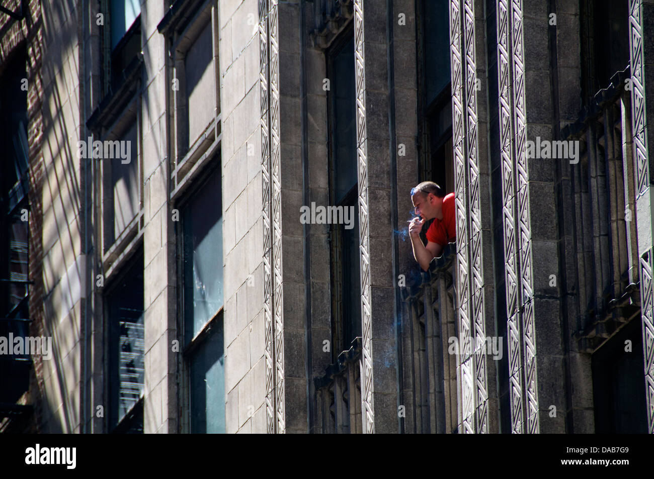 Chicago Building Smoke Stock Photo - Alamy