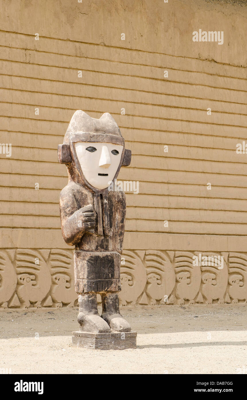 Statue at ancient ruins of Chan Chan Pre-Columbian archaeological ...