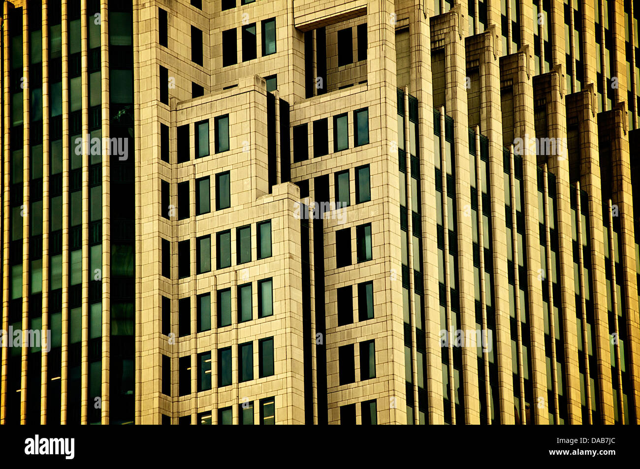 Office building chicago hi-res stock photography and images - Alamy
