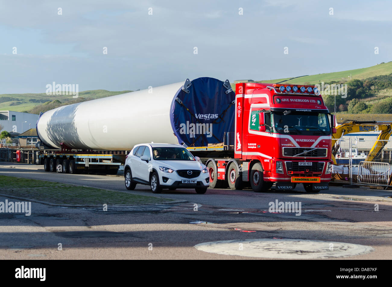 Car loader lorry hi-res stock photography and images - Alamy