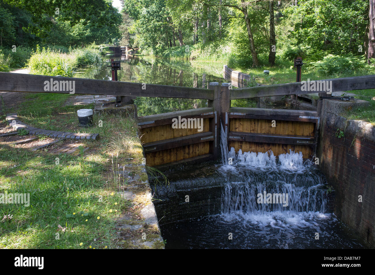 Leaking lock gates hi-res stock photography and images - Alamy