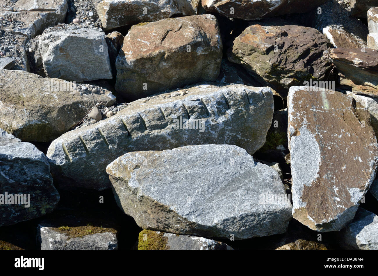 Big rocks and boulders hi-res stock photography and images - Alamy