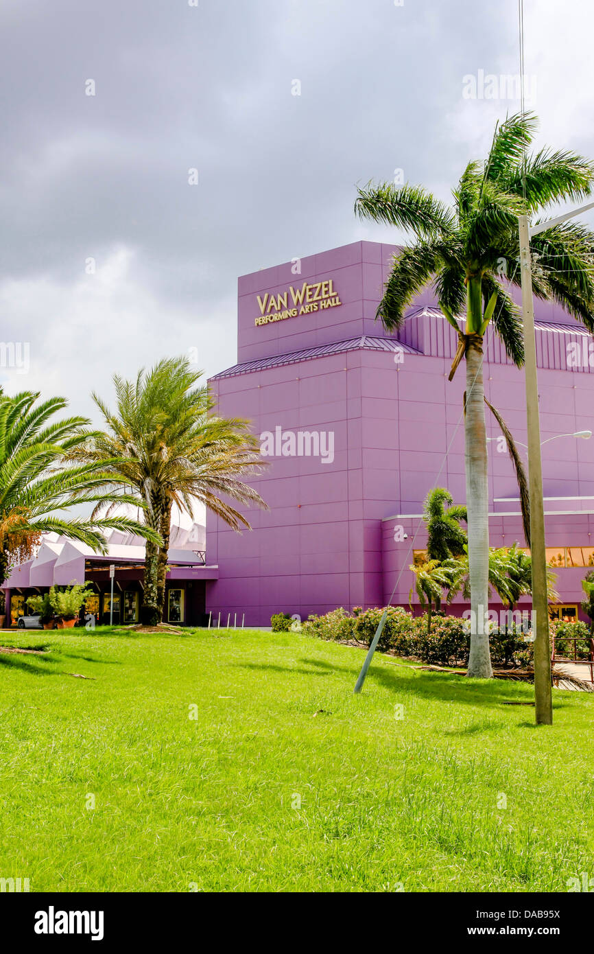 The purple Van Wezel Theater in Sarasota Florida Stock Photo - Alamy