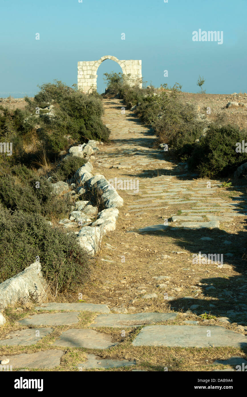 Turkey, Provinz Icel (Mersin), Tarsus, Roman road near the village ...