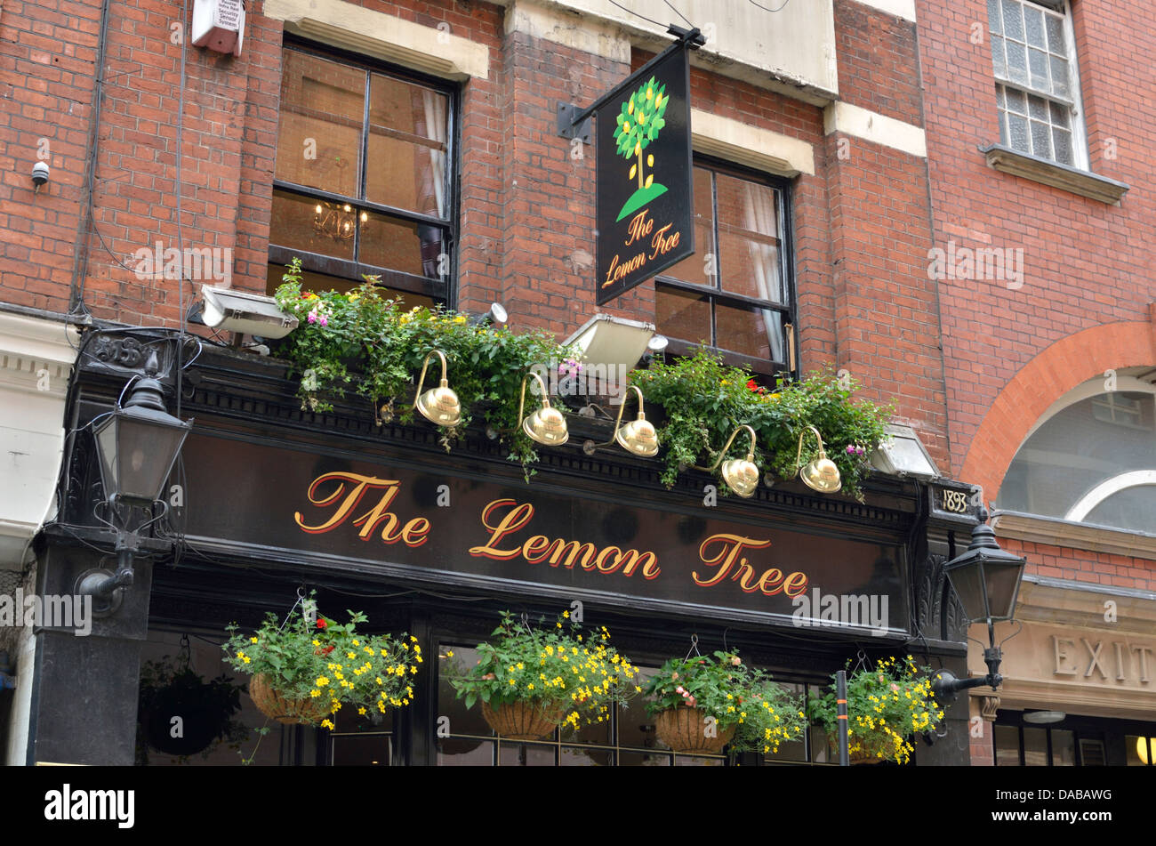 The Lemon Tree pub in Bedfordbury, Covent Garden, London, UK Stock ...