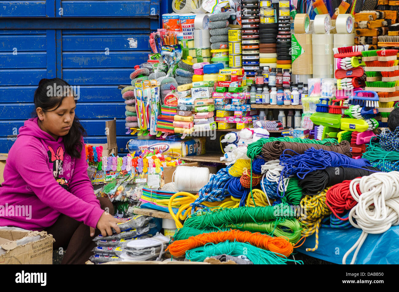 Shopping housewares hi-res stock photography and images - Alamy