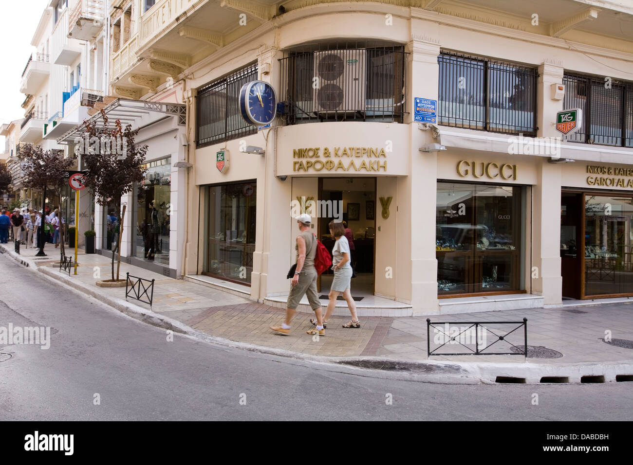 There are quite a number of upscale establishments among the maze of ...