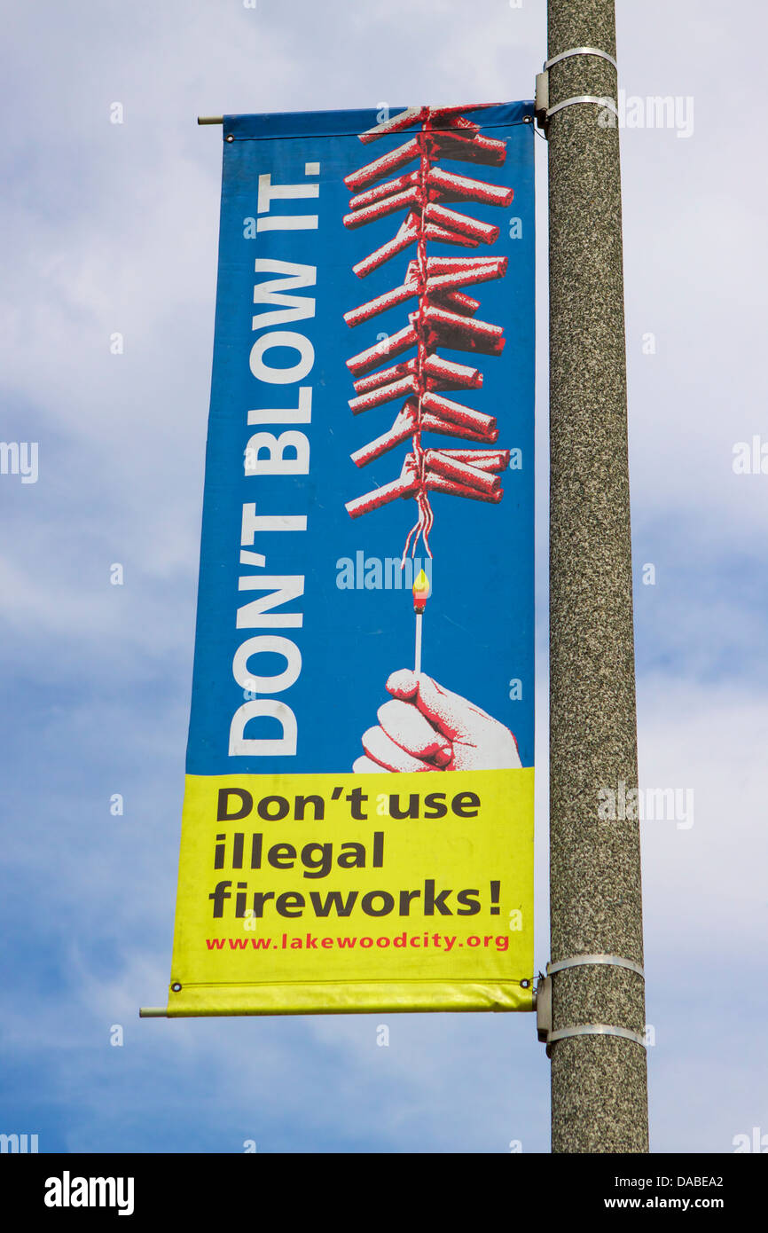 Fireworks warning sign hi-res stock photography and images - Alamy
