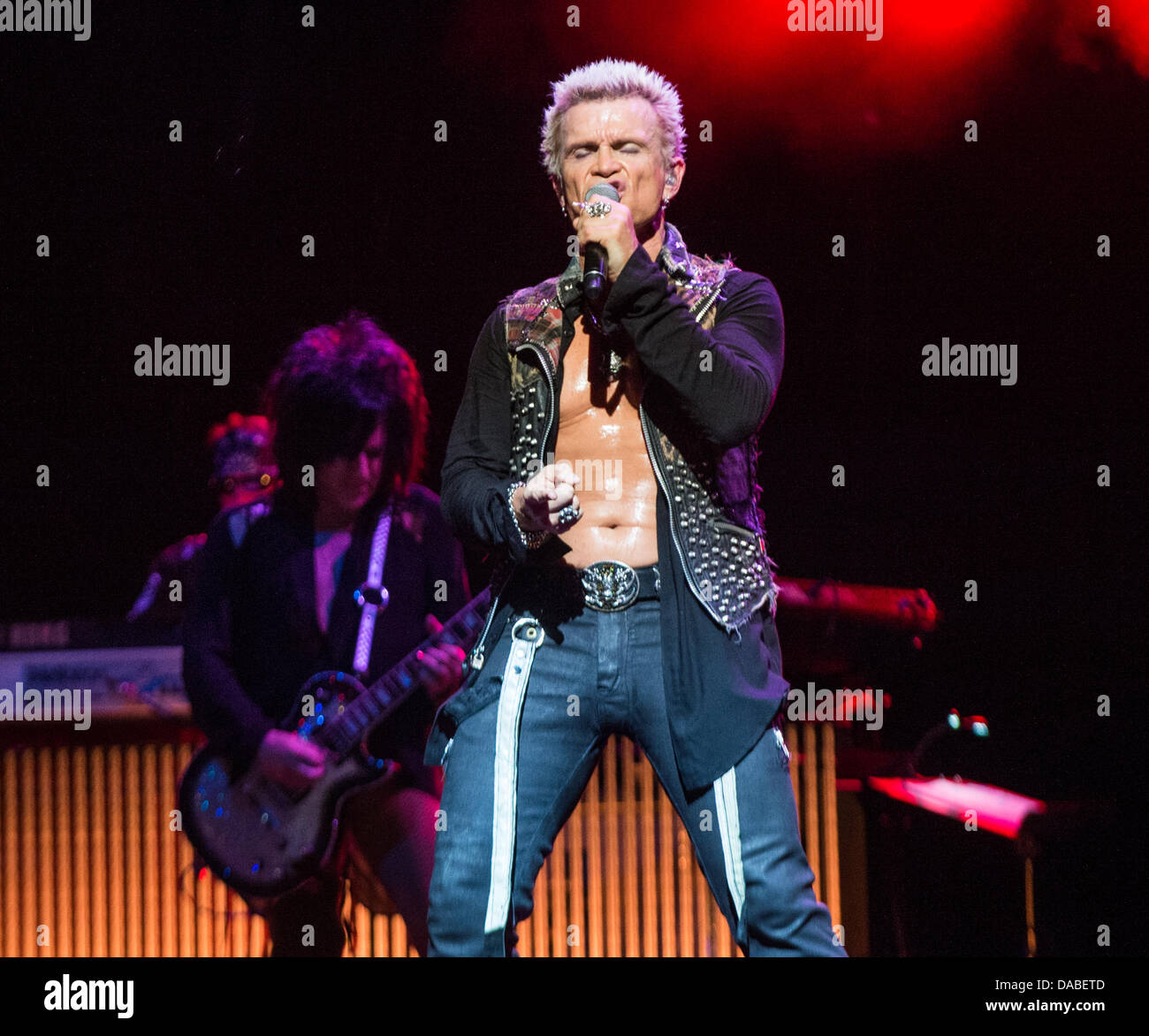 Billy idol singer hi-res stock photography and images - Alamy