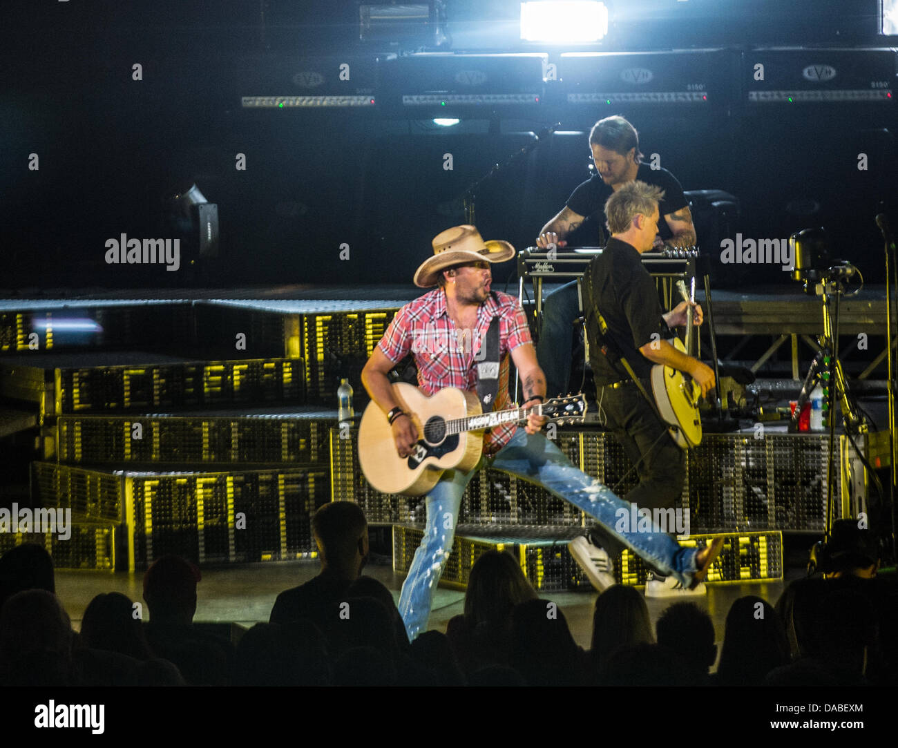 Jason Aldean performing live Stock Photo - Alamy