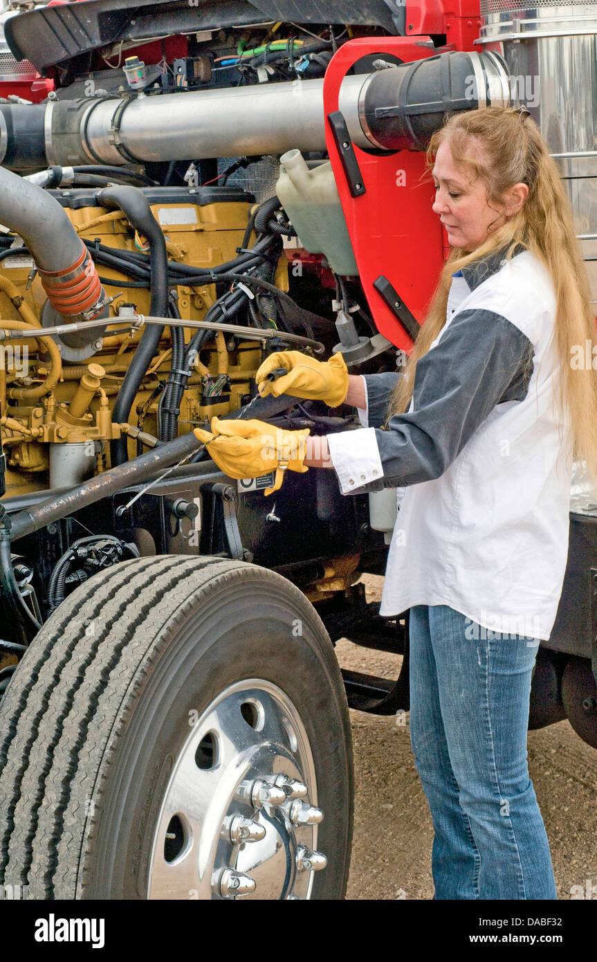 Pre trip inspection hi-res stock photography and images - Alamy