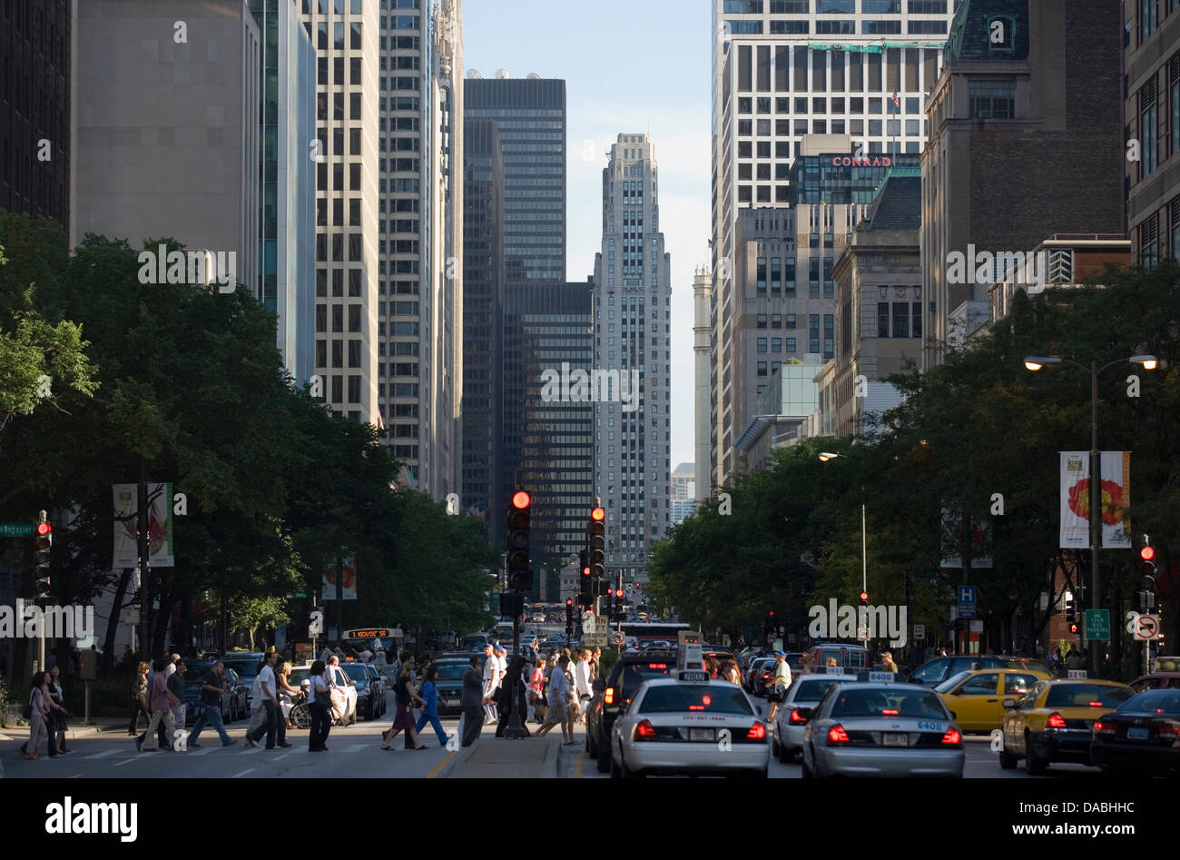 Chicago rush hour traffic hi-res stock photography and images - Alamy
