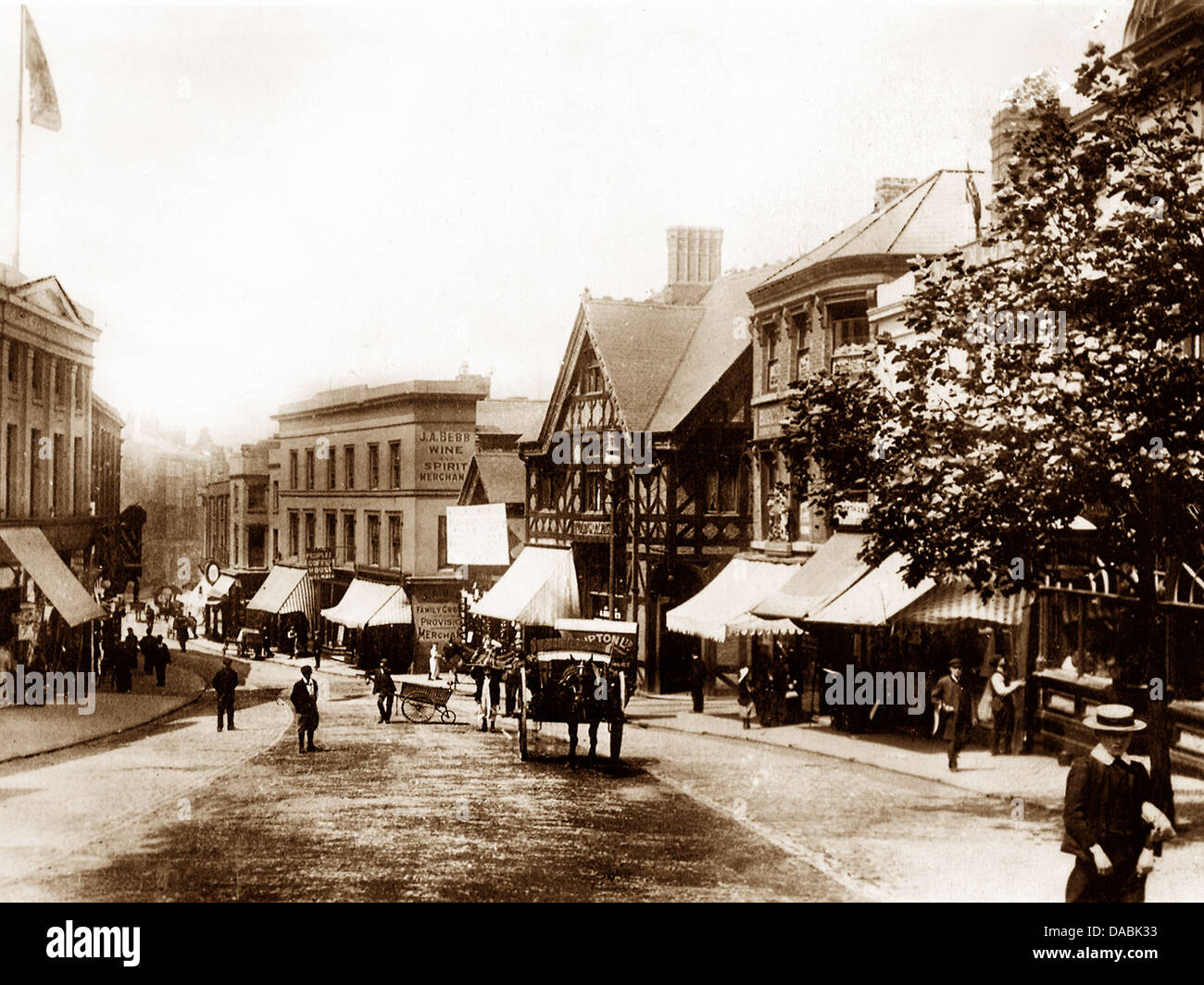 Walsall high street hi-res stock photography and images - Alamy