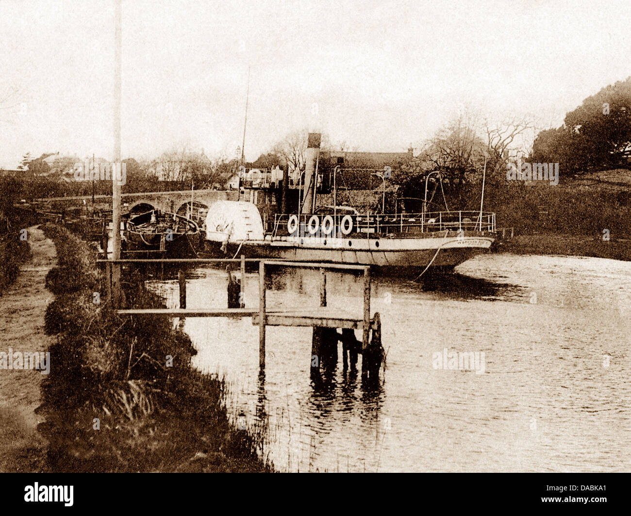 Paddle steam boats hi-res stock photography and images - Alamy