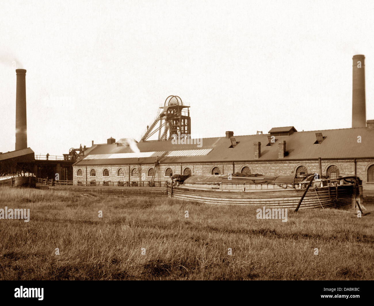 Wath main colliery hi-res stock photography and images - Alamy