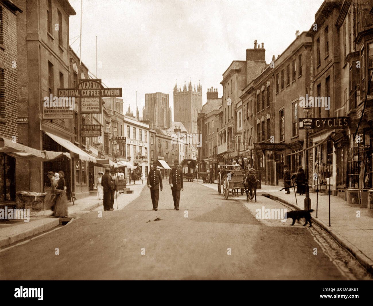 High Street Street Somerset England Stock Photos & High Street Street ...
