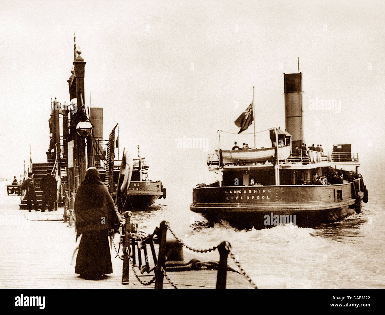 Liverpool Ferry early 1900s Stock Photo - Alamy
