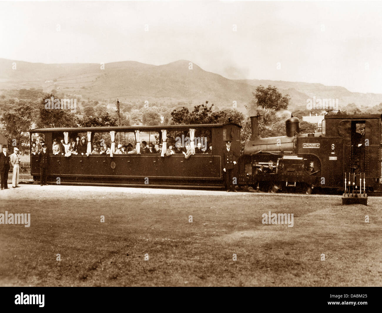 Llanberis Snowdon Mountain Railway Station early 1900s Stock Photo - Alamy