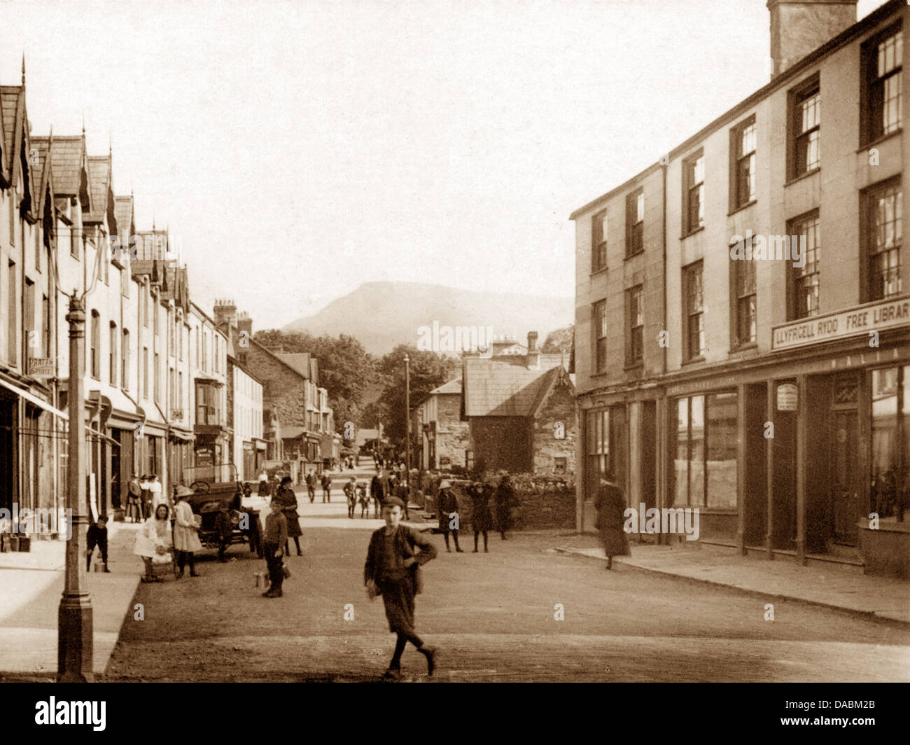 Llanberis high street hi-res stock photography and images - Alamy