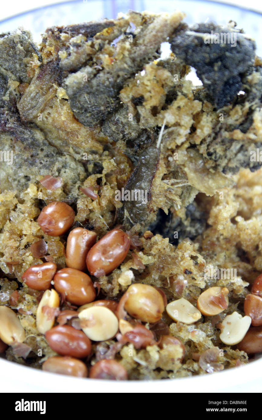 Thai Crispy Fish with Green Mango Salad – Yam Pla-Duk Fu Stock Photo ...