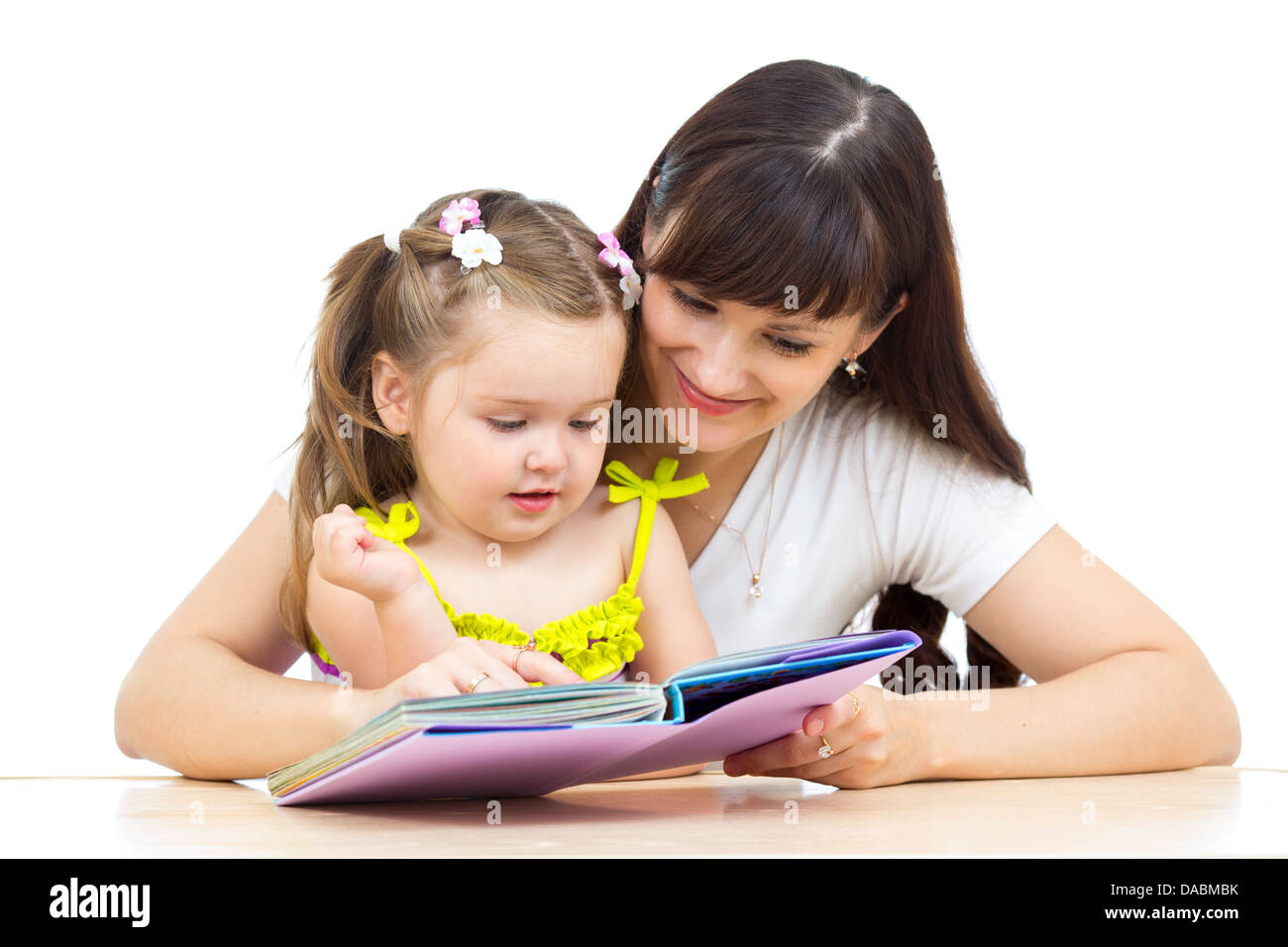 mom reading to kid a book Stock Photo - Alamy