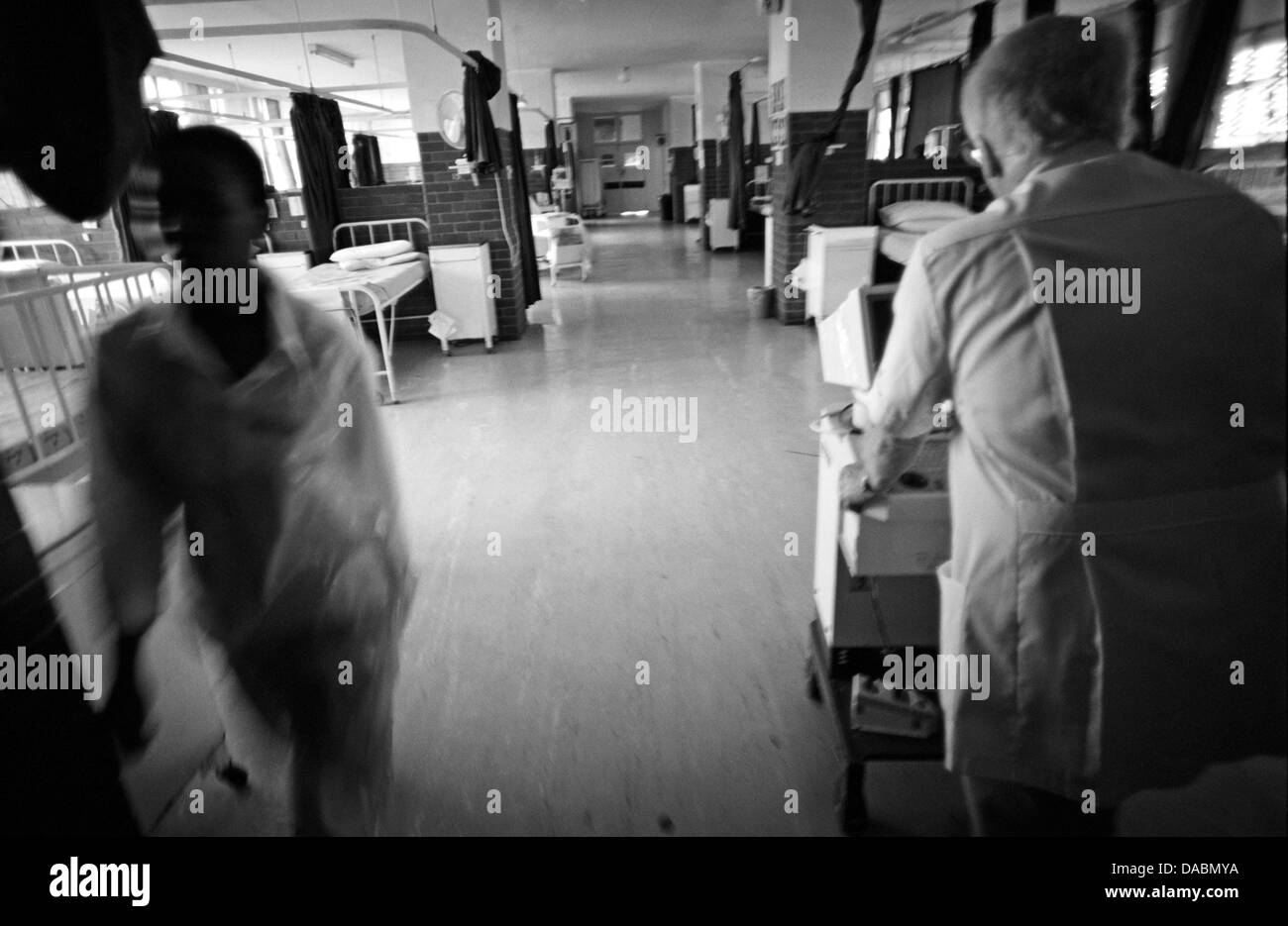 Dr Jonathan Victor Larsen MBchB (UCT) F.R.C.O.G returns ultra sound ...