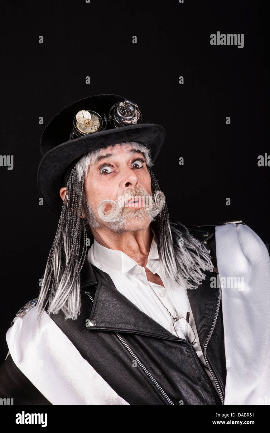 American Steampunk entertainer and Steampunk celebrity, Montague ...