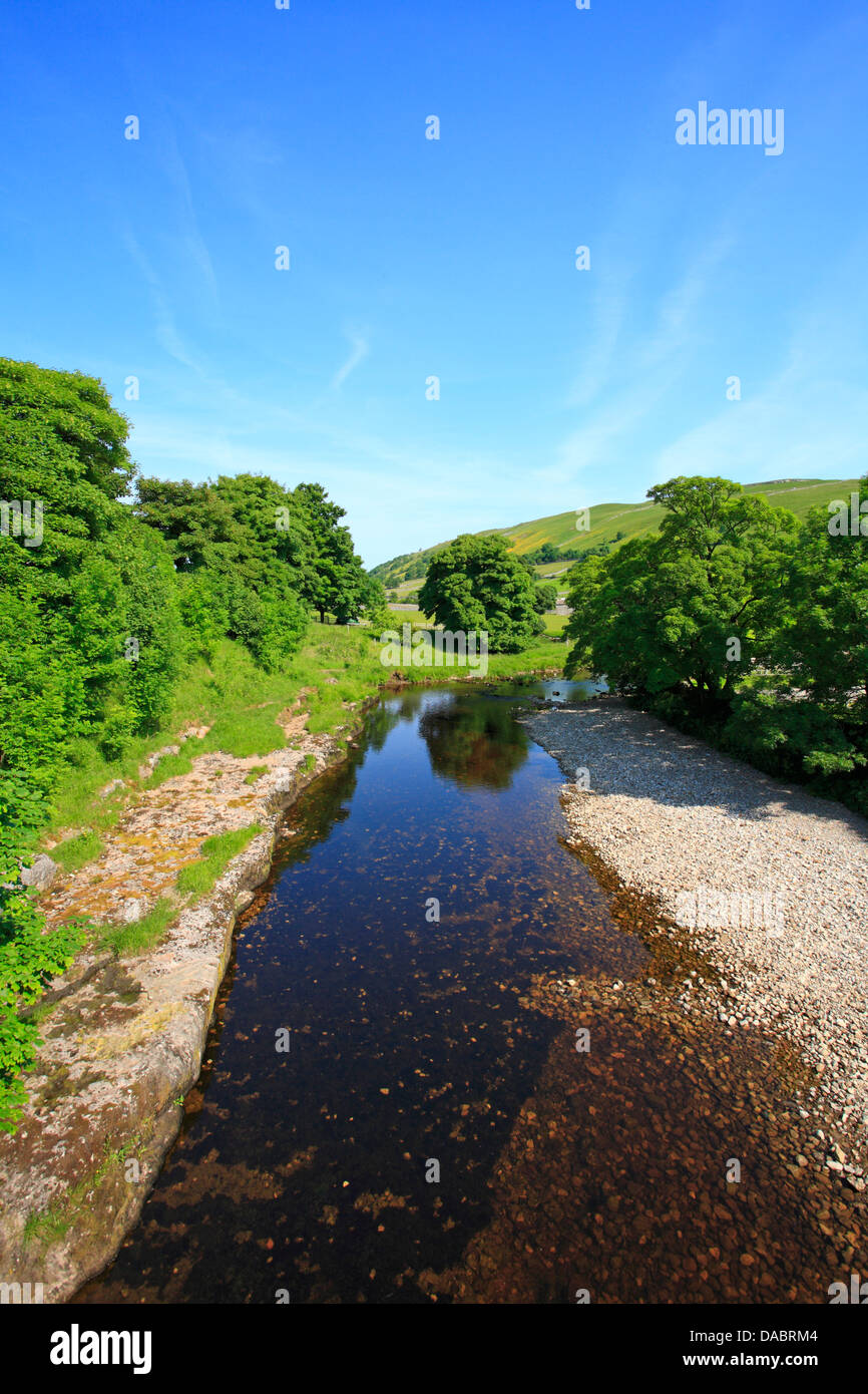 The River Wharfe in Kettlewell, Wharfedale, North Yorkshire, Yorkshire ...