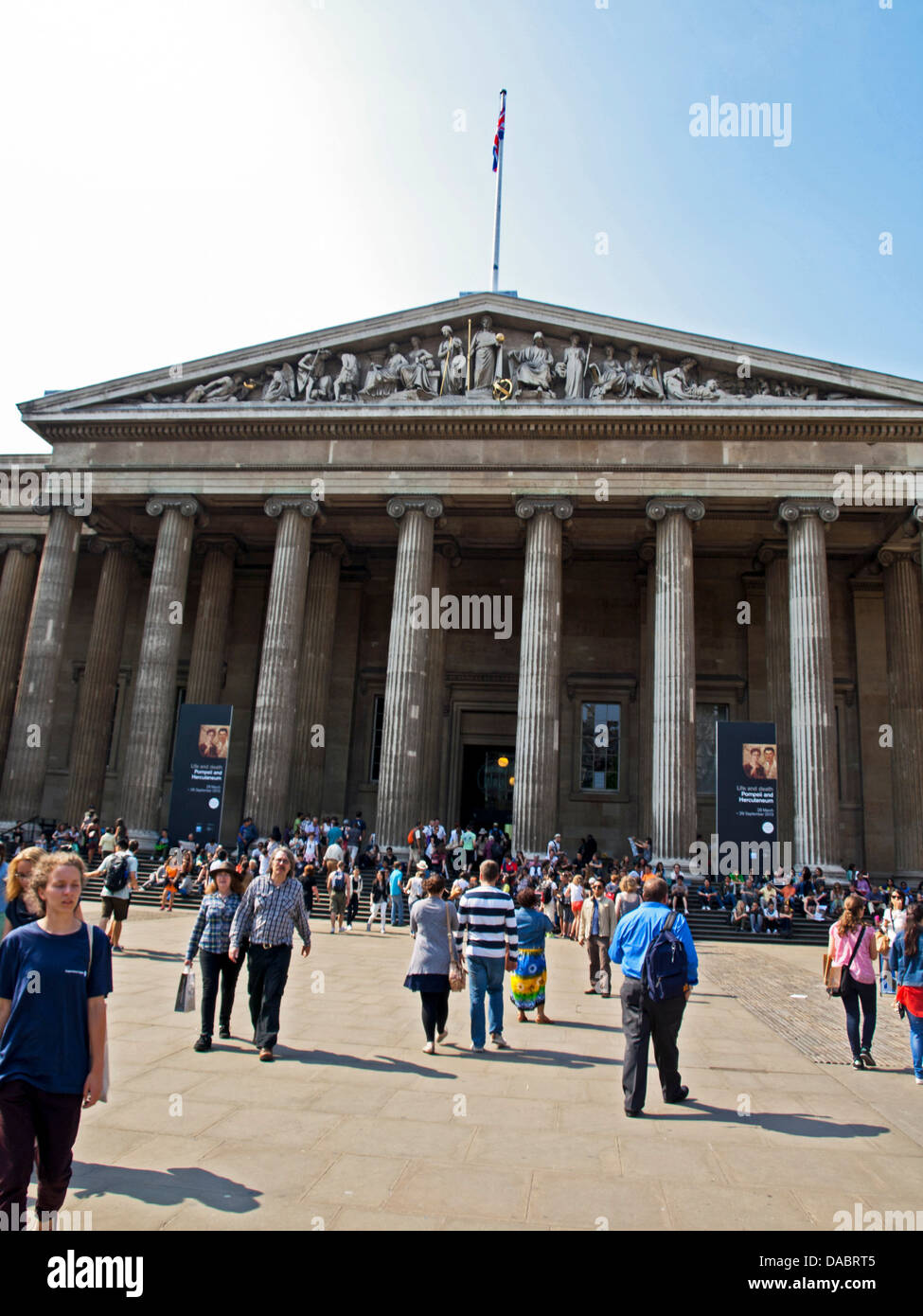 British museum london exterior hi-res stock photography and images - Alamy