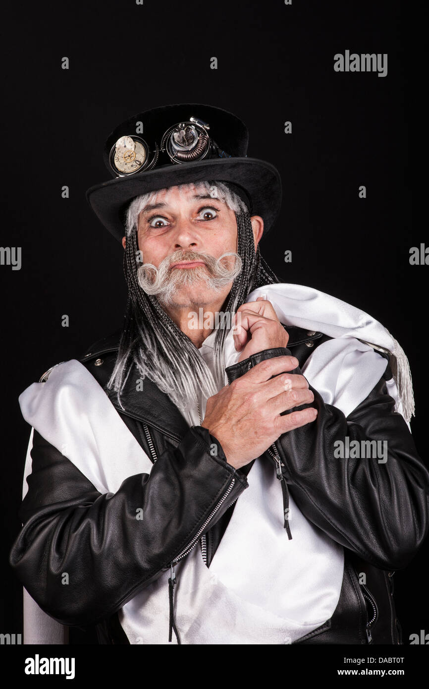American Steampunk entertainer and Steampunk celebrity, Montague ...
