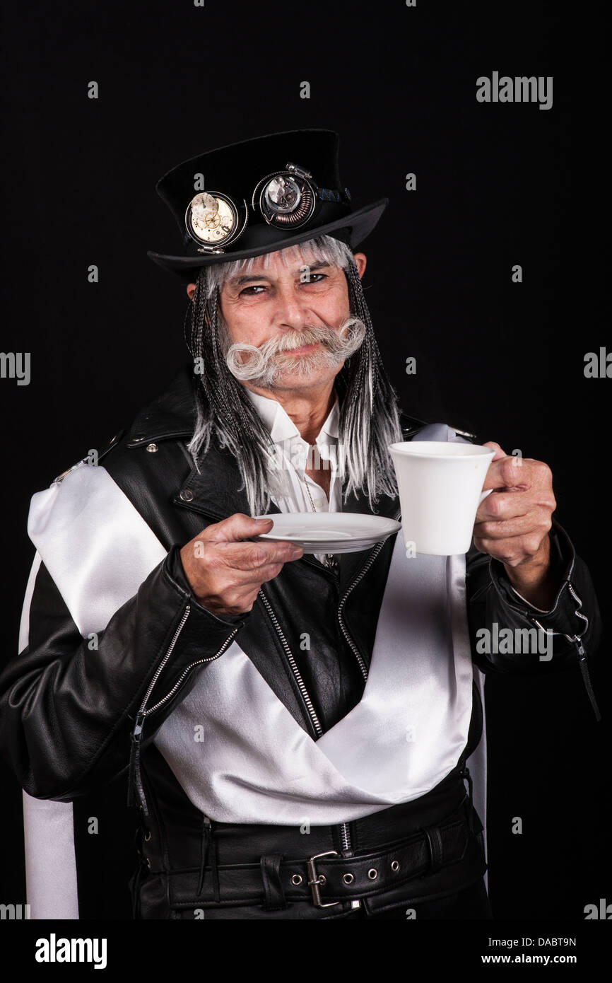 American Steampunk entertainer and Steampunk celebrity, Montague ...
