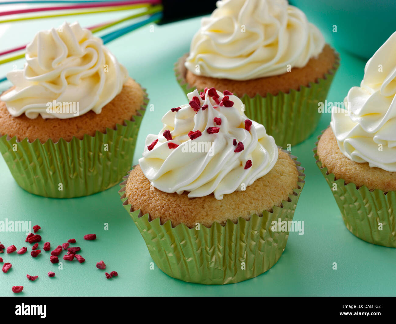Stevia vanilla cupcakes with buttercream frosting Stock Photo - Alamy