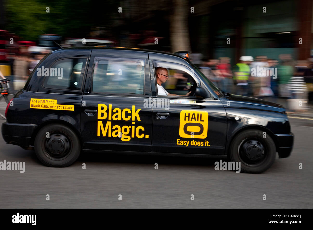 Traditional London Black Cab Stock Photos & Traditional London Black ...