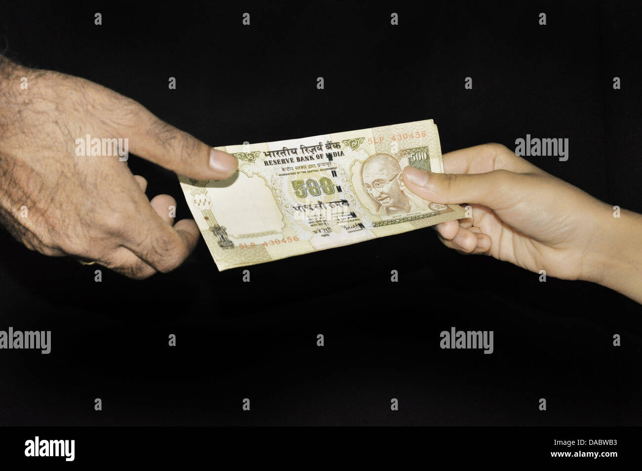 Indian money cash hands hi-res stock photography and images - Alamy