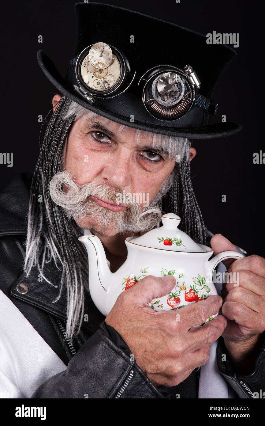 American Steampunk entertainer and Steampunk celebrity, Montague ...