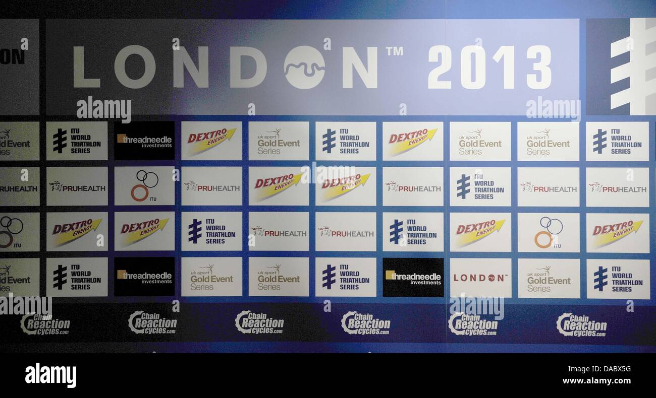 Press conference room hi-res stock photography and images - Alamy