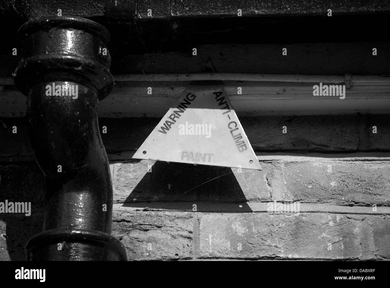 Warning Sign Anti climb paint Stock Photo - Alamy