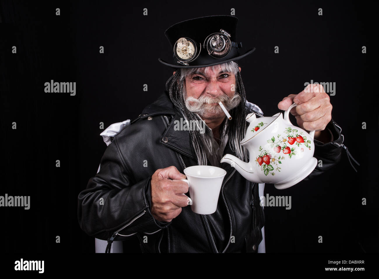 American Steampunk entertainer and Steampunk celebrity, Montague ...