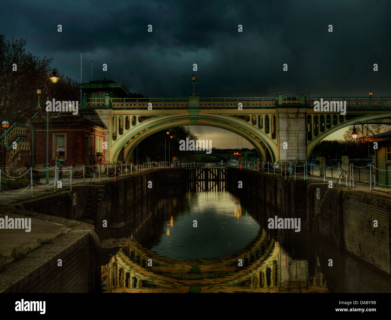 Richmond lock hi-res stock photography and images - Alamy