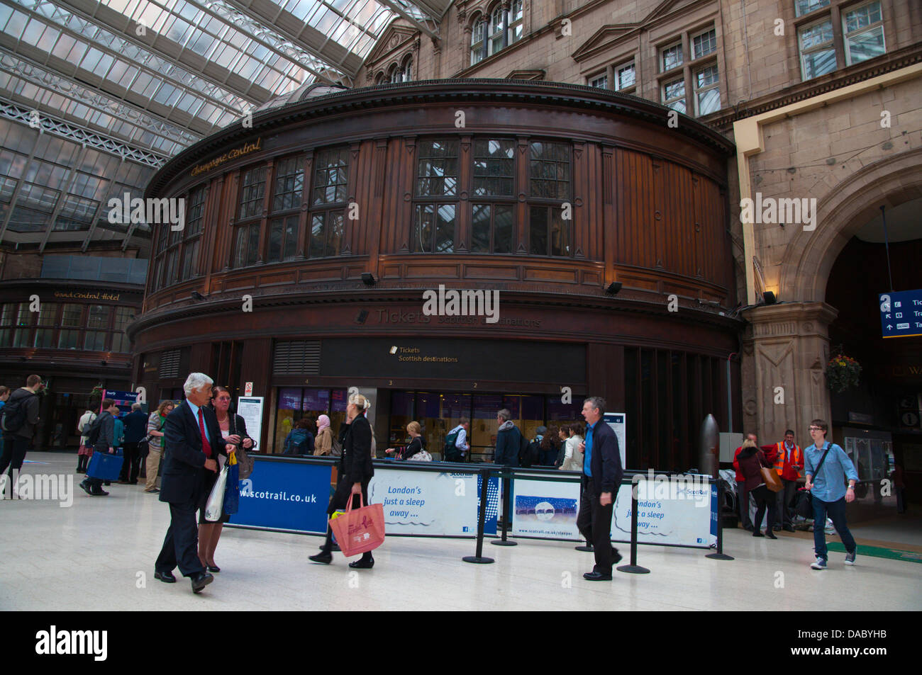 Central station glasgow hi-res stock photography and images - Alamy