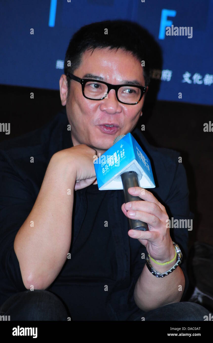 Mark Zhao & Vicki Zhao at "So Young" press conference in Taiwan,China ...