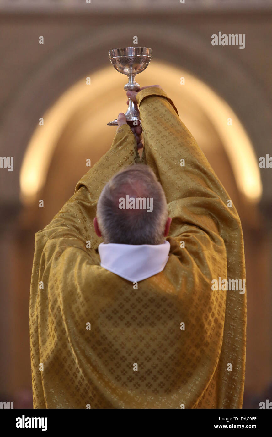 Priest during Eucharist celebration, Paris, France, Europe Stock Photo ...
