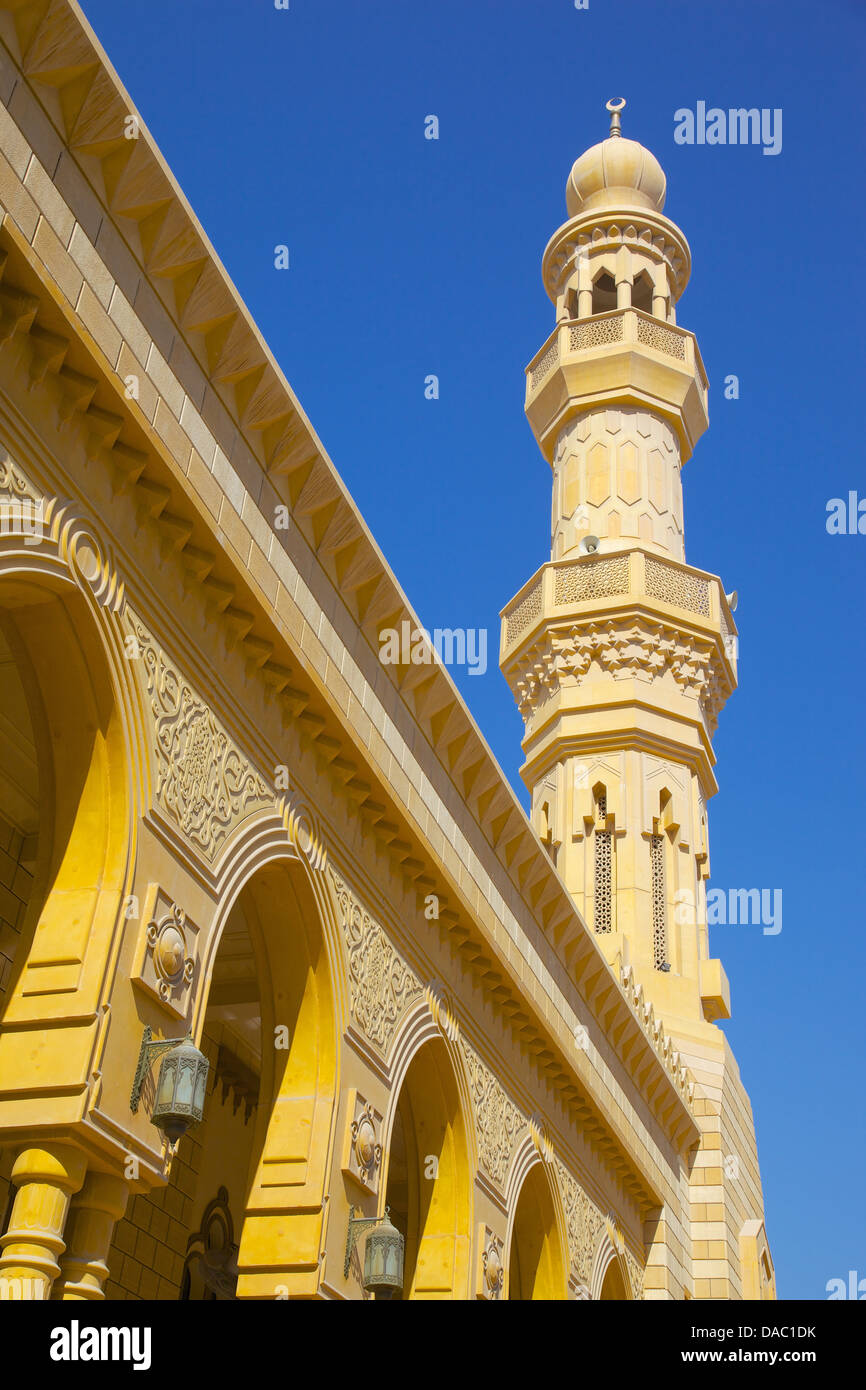 Ornate Mosque, Abu Dhabi, United Arab Emirates, Middle East Stock Photo ...